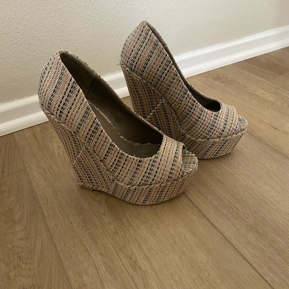 Shoe Dazzle | Shoes | Stylish Woven Platform Wedge Heels | Poshmark